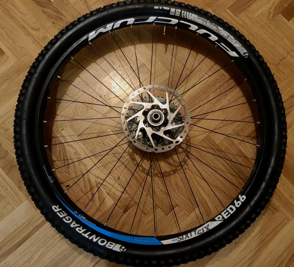 Bontrager Team Issue 29x2.35