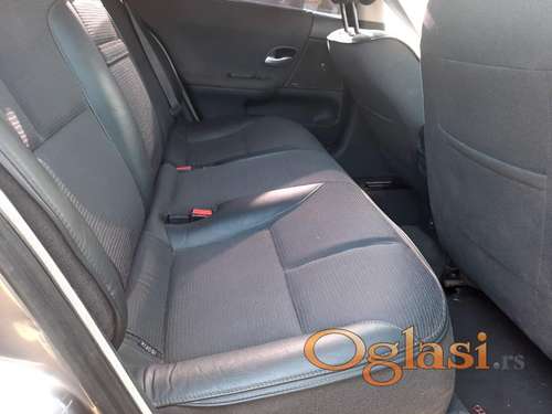 Razni polovni originalni delovi za Renault Lagunu 2.2 dci 2007 godište!