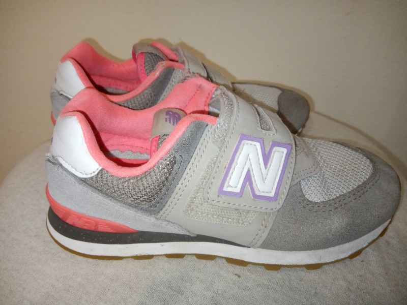 ODLICNE NEW BALANCE PATIKE br.29-19cm