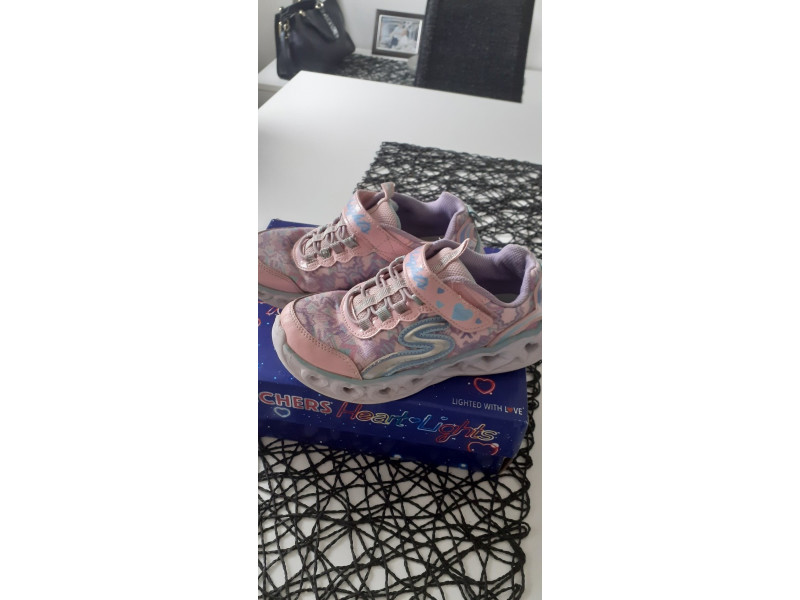 Patike SKECHERS vel.32