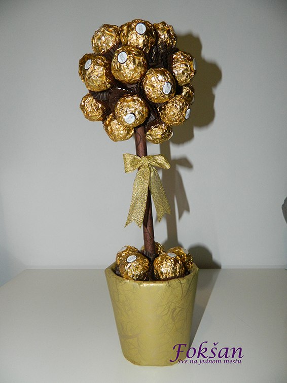 Drvo Ferrero Rocher