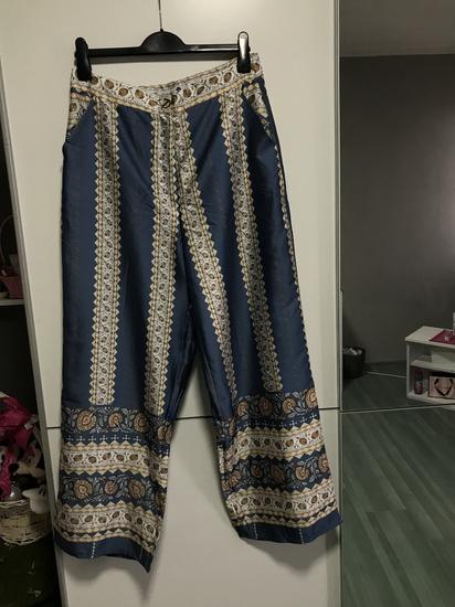 Pantalone širokih nogavica