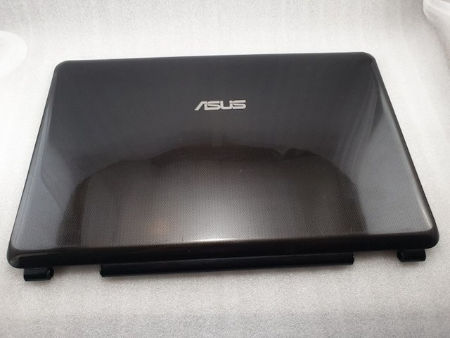 Kuciste ekrana za Asus P50IJ