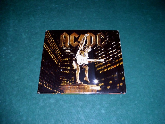 AC/DC – Stiff Upper Lip