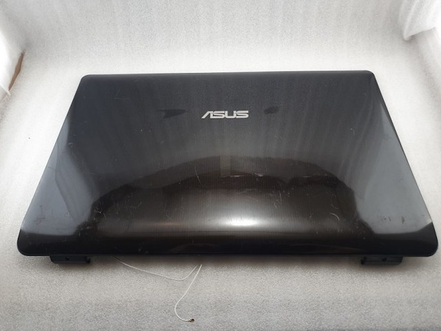 Kuciste ekrana za  Asus X72D