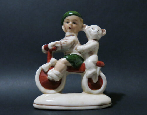 Stara Nemačka figura (German Fairing porcelan 194o/50)