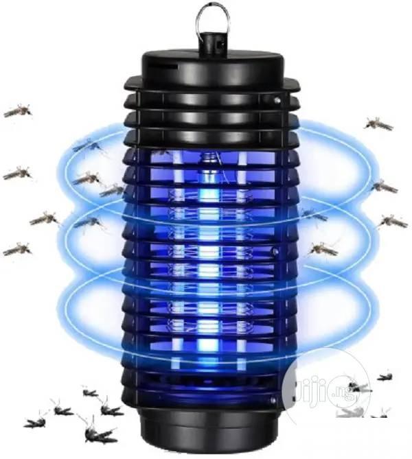 Elektricna led lampa protiv komaraca