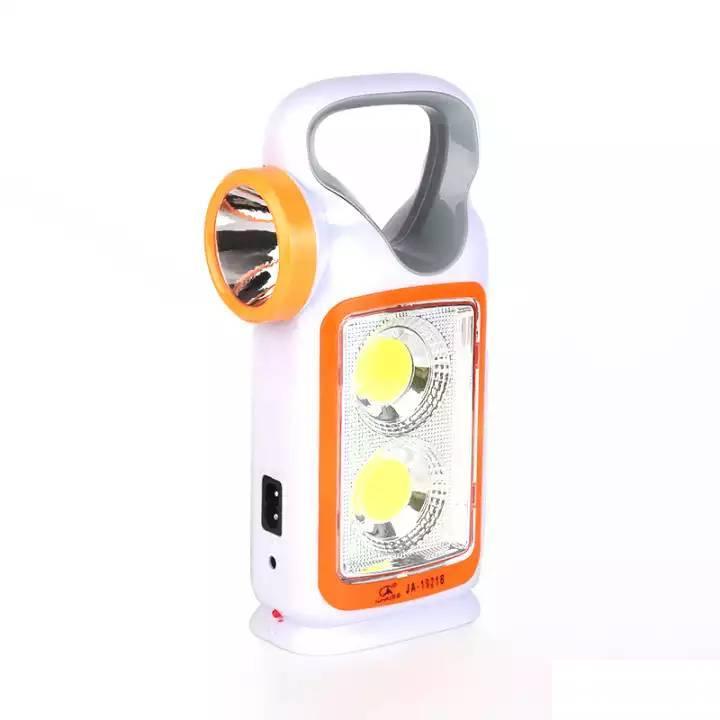 Solarna lampa LED