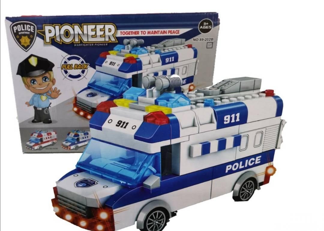 Lego kocke policijski kombi 68 delova