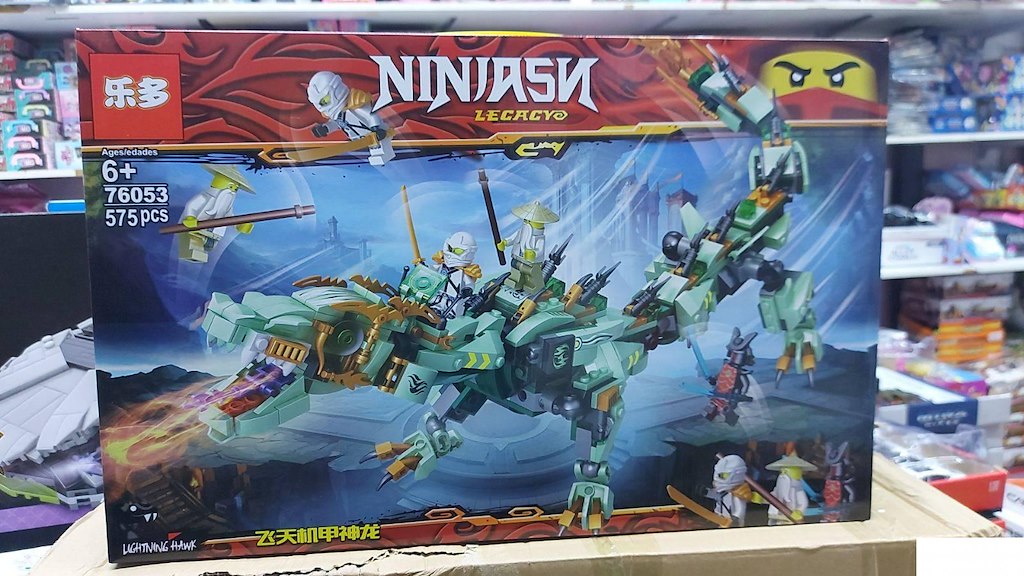 LEGO nindza i dinosaurus 575 delova