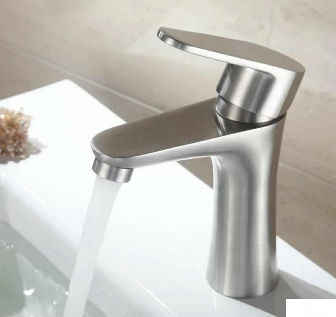 Inox slavina za lavabo ili umivaonik -Inoks slavina – Novo