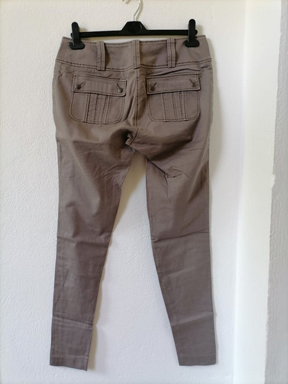 zenske pantalone 40