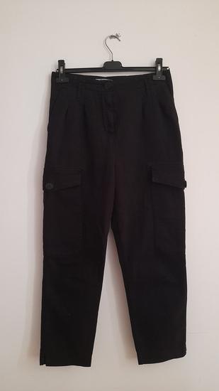 Bershka cargo crne pantalone 38