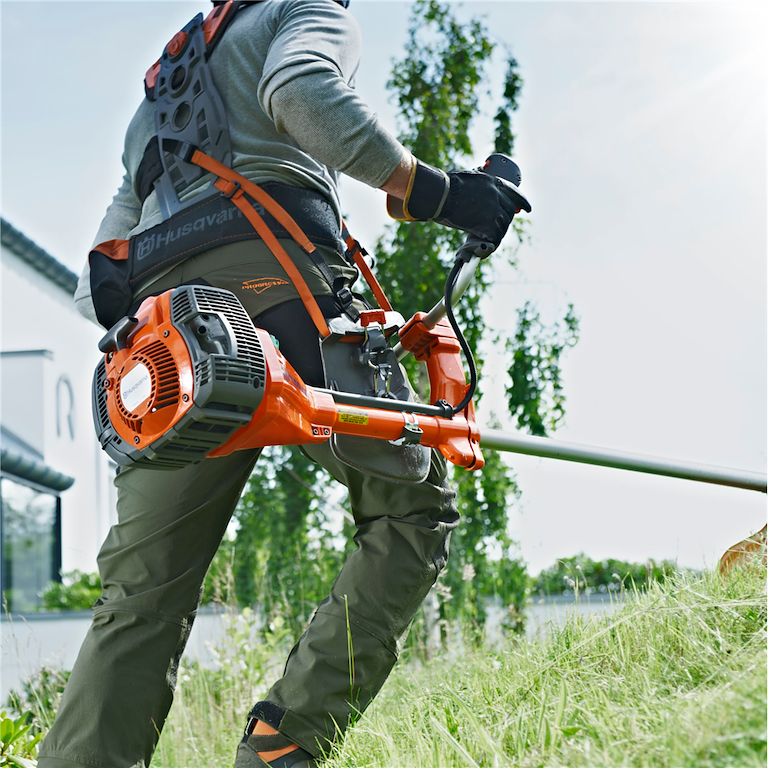 HUSQVARNA Trimer 1.4kW 135R, 135R