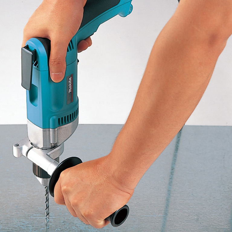 Makita Bušilica – odvijač 710W 10mm, DP3003