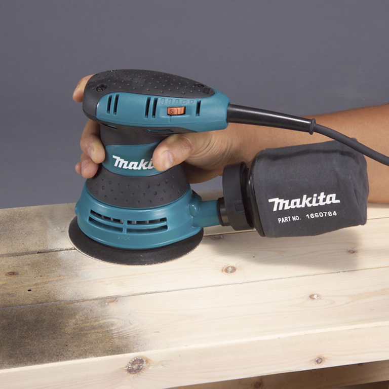 Makita Ekscentrična brusilica 300W 123mm, BO5030