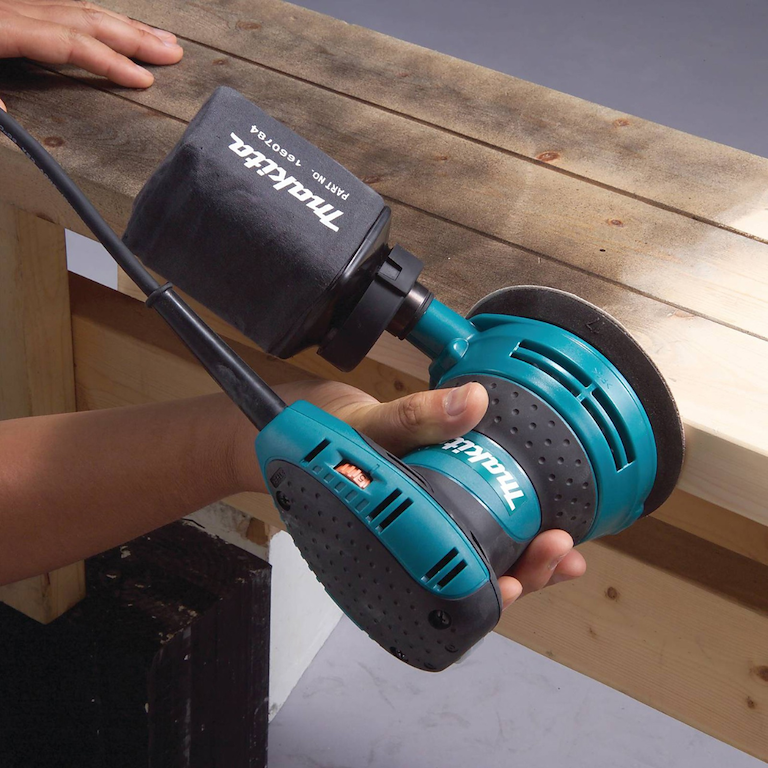 Makita Ekscentrična brusilica 300W 123mm, BO5031