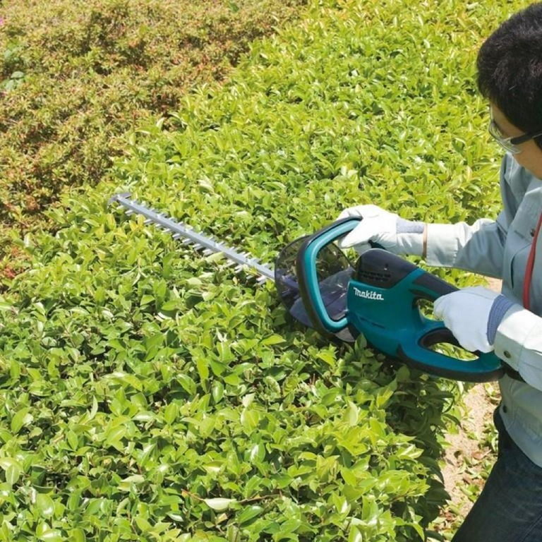 Makita Električne makaze za živu ogradu 550W, UH4570