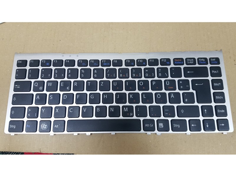 Sony Vaio PCG-3J1M (VGN-FW54M) - tastatura