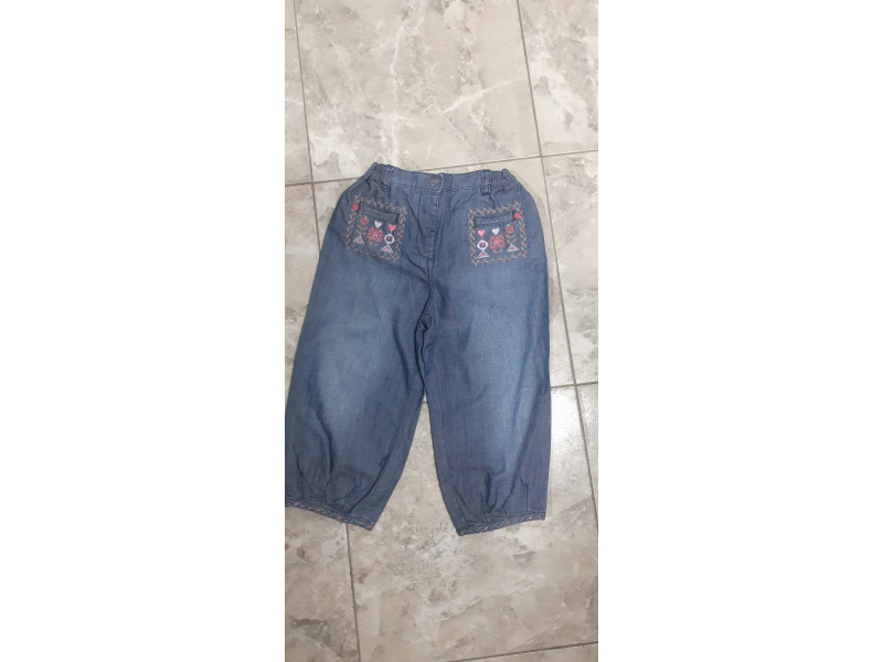 D 33 pantalone vel 23 meseca