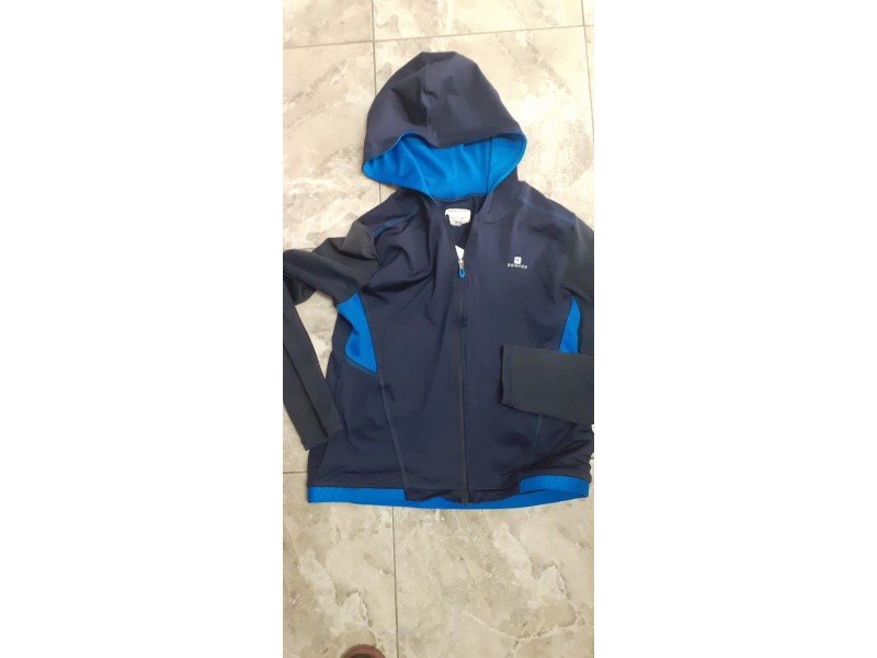 D 38 sportski duks vel 7 -8