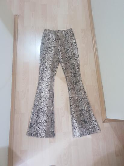 Pantalone zvonarice stradivarius