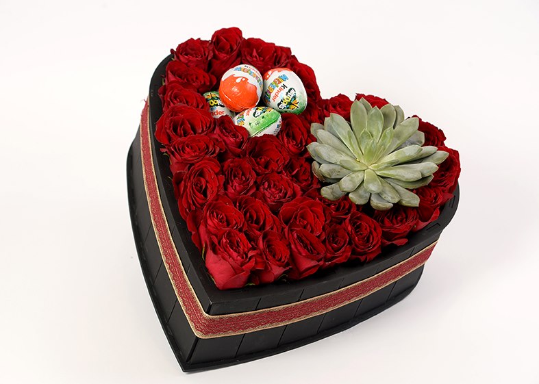 Prodavnica poklona - Srce sa crvenim ružama i Eševerijom (čuvarkućom)