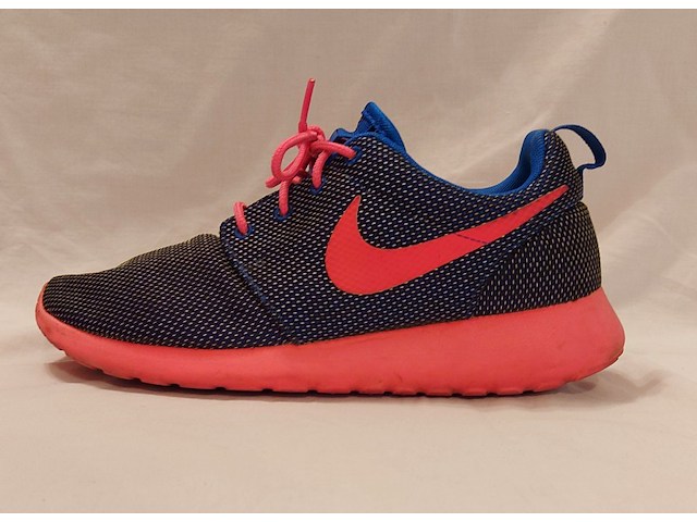 Patike Nike Roshe Run broj 38.5