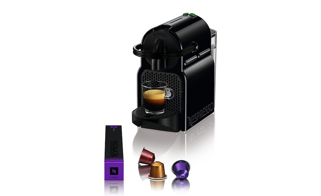 Nespresso Inissia Black aparat za kafu