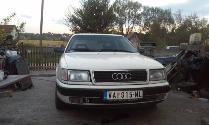 Audi 100: | 1994 г