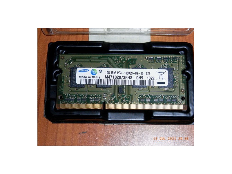 SAMSUNG 1Gb 1Rx8 PC3-10600S-DDR3 memorija 1Gb-1333MHz.