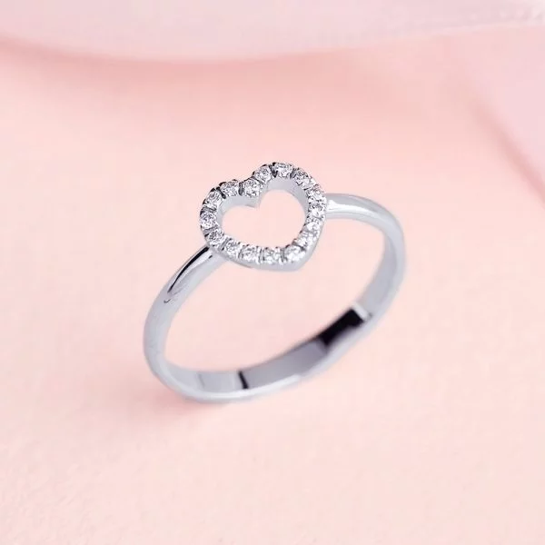 Prsten u obliku srca, 267
