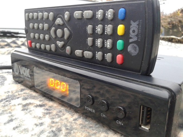 Set top box Vox model: str200