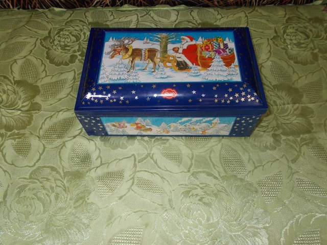 Pionir Subotica - kutija od novogodisnjeg paketica 1990