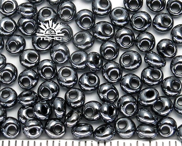 TM-03-81 Magatama 3mm Metallic Hematite (5gr)