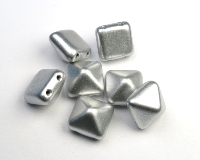 Piramida 12x12mm K01700 Aluminium Silver (1kom)