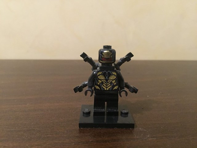 Lego figura - Outrider