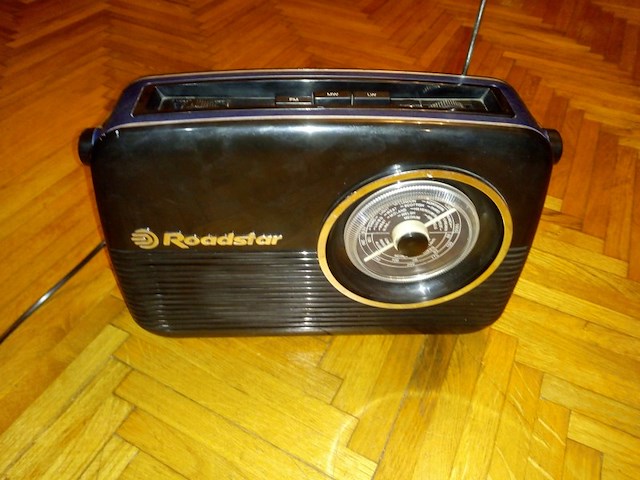 Roadstar TRA-1957/BK Radio