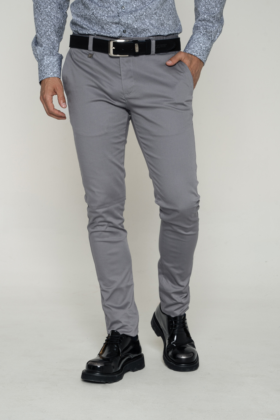 Muške pantalone SLIM FIT