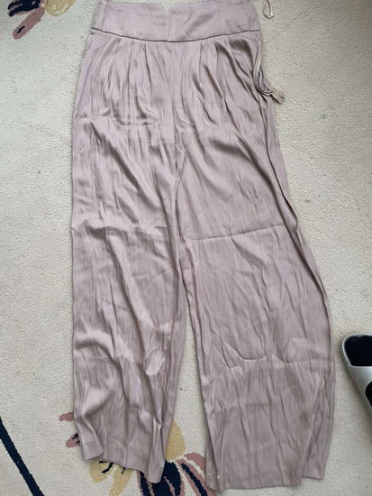 Zara pantalone