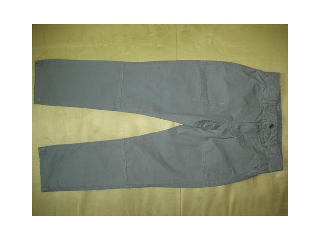 NOVE PANTALONE BENETTON (vel.10-11Y,150cm)