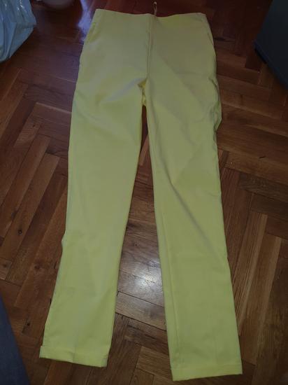 Zute pantalone