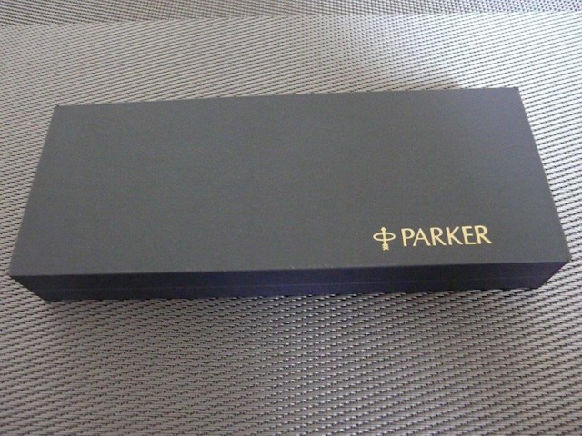 PARKER - luksuzna kutija za 3 olovke - Made in Holland