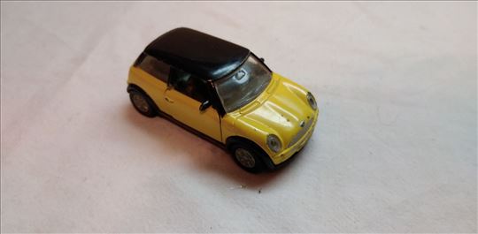 Siku Mini Cooper oko 1:55(7 cm.),malo izgreban gum