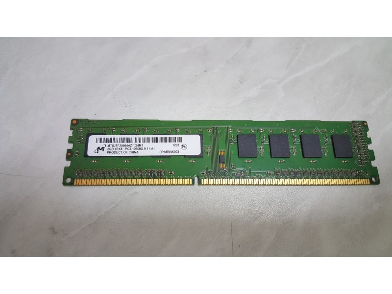 ddr3 2gb memorija micron ispravna 1333mhz