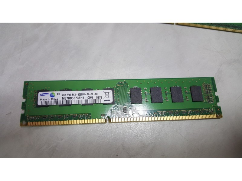 ddr3 samsung 2gb 1333mhz ispravna