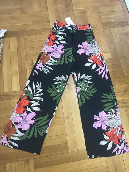 NOVO Zara pantalone