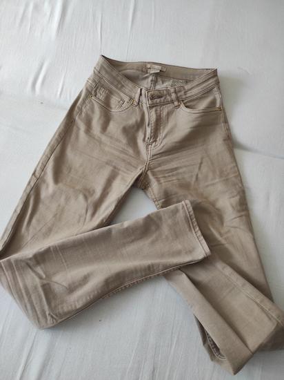 Nove krem HM pantalone farmerke