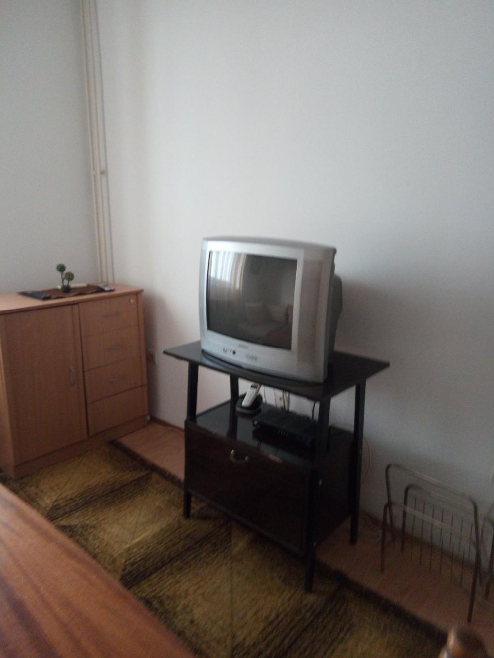 Izdaje se dvosoban stan u Beogradu, 400€