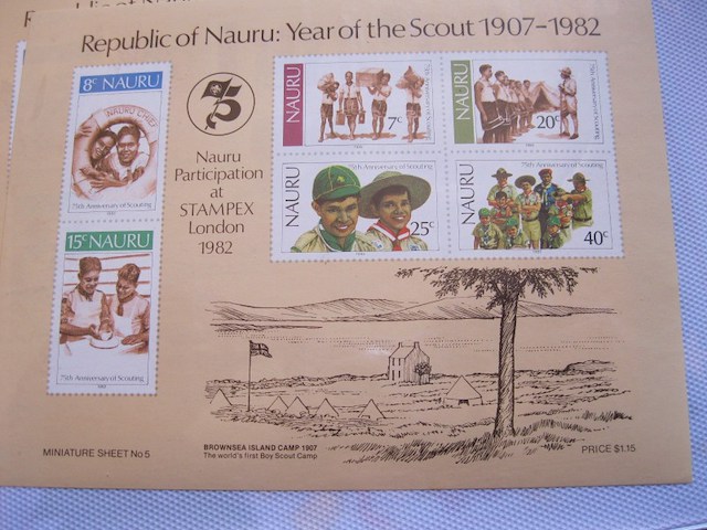 Blok, MNH, Nauru, Izviđači, Skauti, Year of Scout 1982.